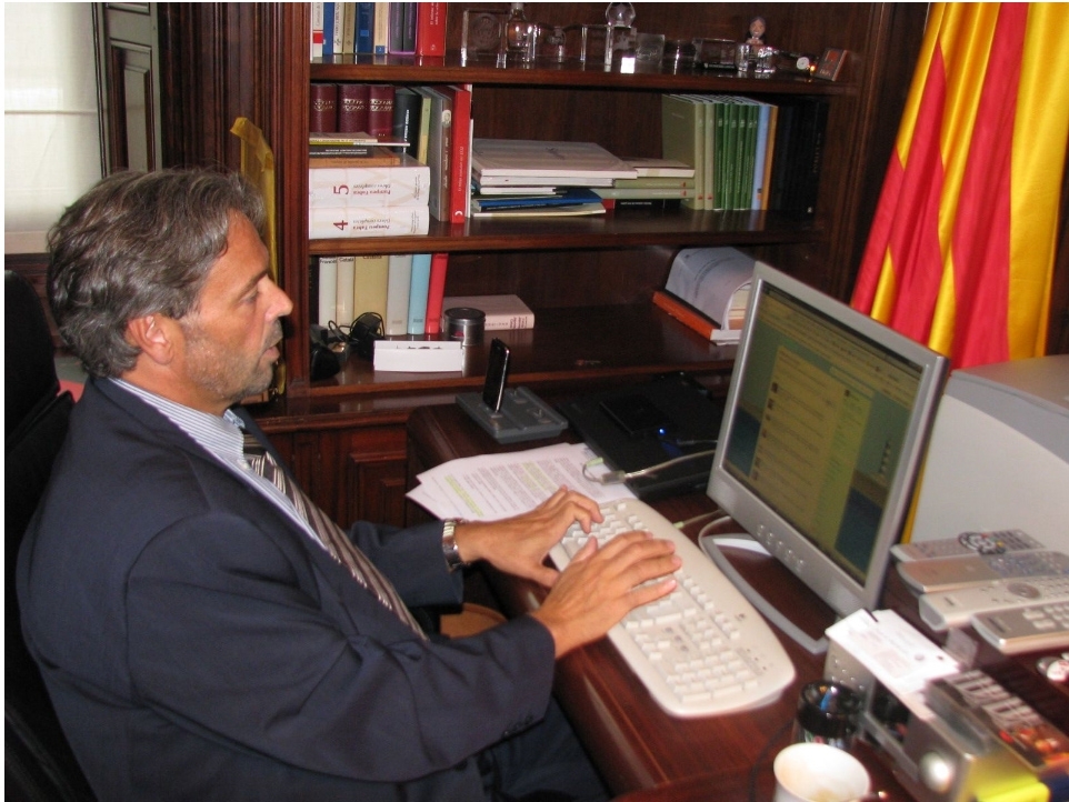 Conferència d'Ernest Benach en motiu del primer aniversari d'anoiadiari·cat